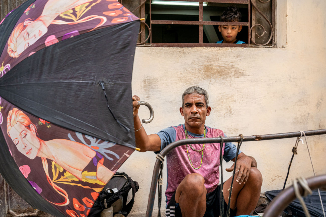Cuba Photography Tour - A Photographic Adventure - Shoot the street